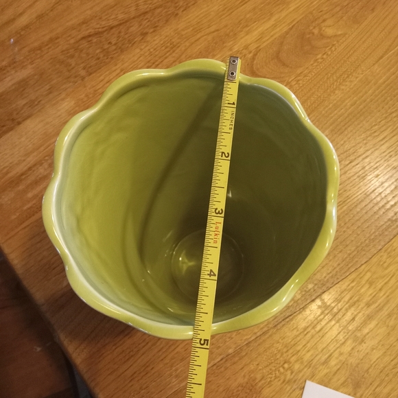 Hosley Potteries | Accents | Hosley Potteries Green White Floral Vase ...